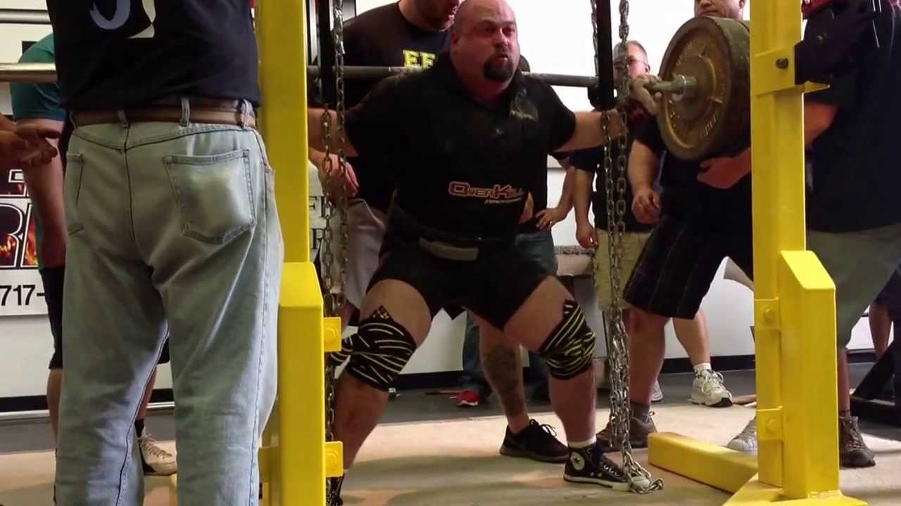 Anthony Ditillo (242 lb. Pro Men's Open) squats a solid 800 lbs. on his ...