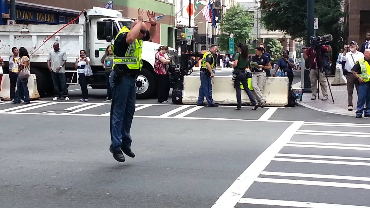 Moonwalking Traffic Cop @ Charlotte DNC - YouTube
