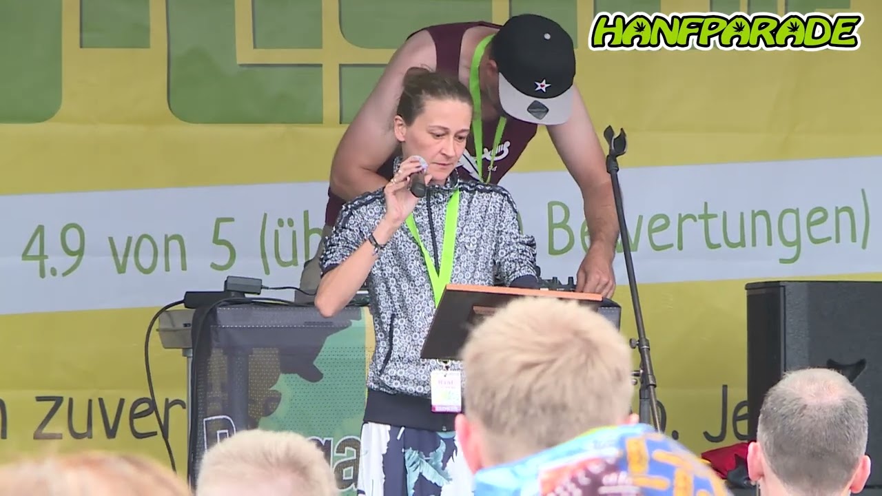 Lisa Haag, Gründerin & CEO MJ Universe GmbH - Hanfparade 2022 - YouTube