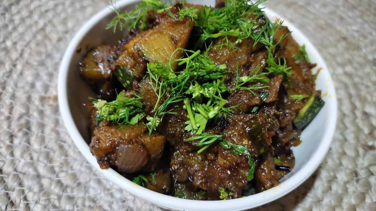 बहुत आसान तरीके से बनाये कद्दू की भंडारे मे मिलने बाली सब्जी||kaddu ki ...