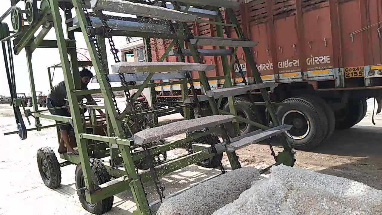 salt harvester machine(reta bazri loder machine - YouTube