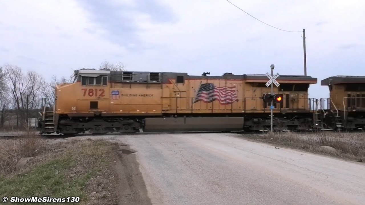 UP 7812 Leads an ETRX Coal Empty on the MNA near Butler, MO 3-22-23 - YouTube