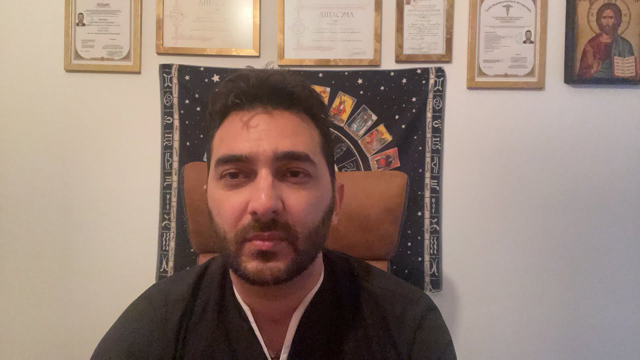 🔮ΤΙ ΜΠΟΡΕΙ ΝΑ ΜΟΥ ΔΩΣΕΙ ΤΟ ΠΡΟΣΩΠΟ ΑΥΤΟ ΣΤΟ ΜΕΛΛΟΝ ΜΕ#manos_tarot #taro ...
