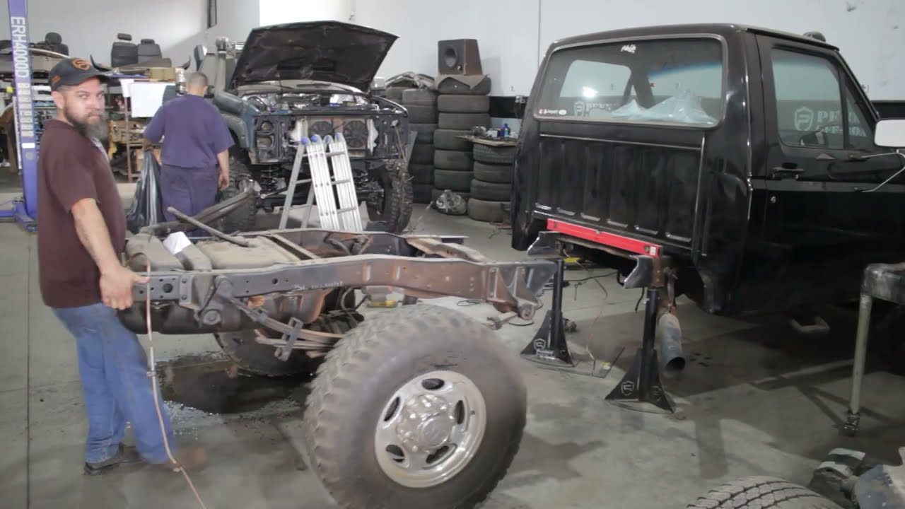 Como alongar o chassis da F-1000? / Penna Off-Road - YouTube