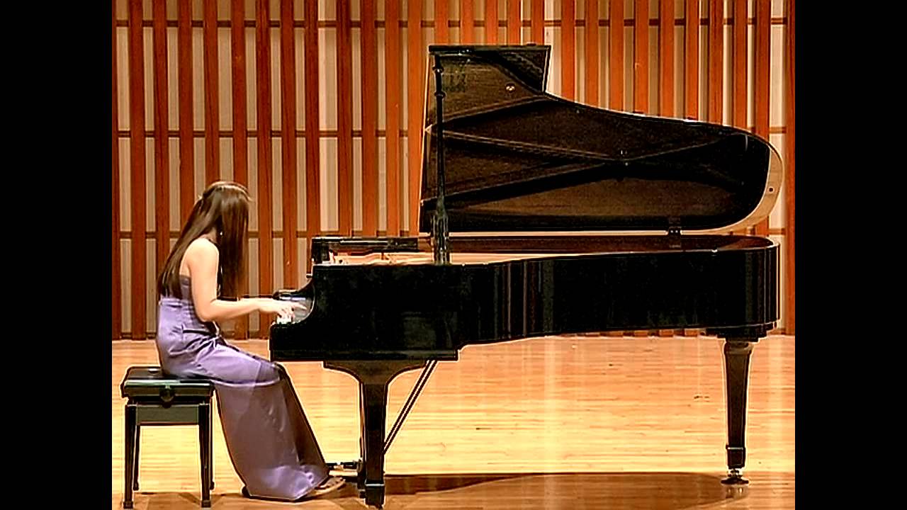 Helen Lin, piano Chopin Nocturne in C Sharp Minor Encore - YouTube