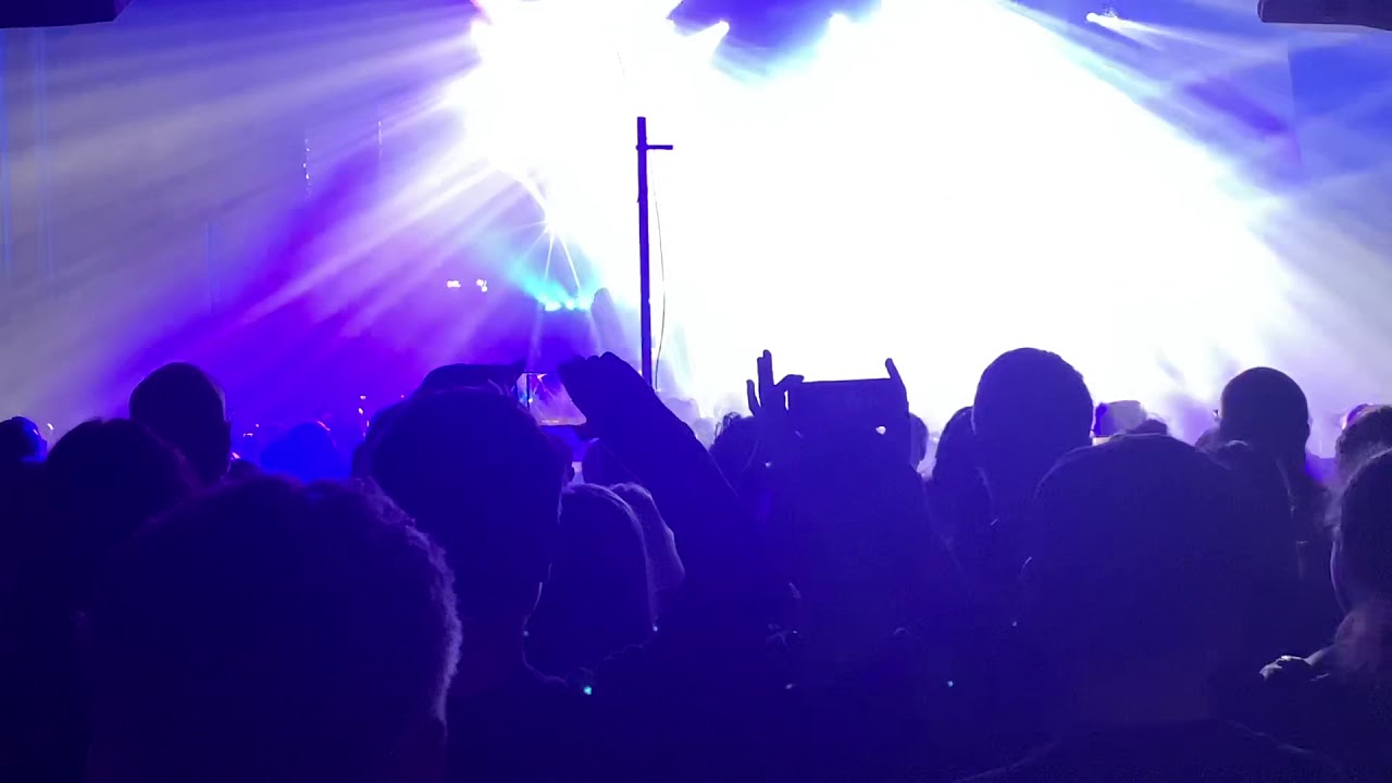 Motionless In White - Another Life (Live Debut @ o2 Forum) 12/12/19 ...