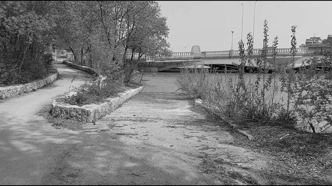 Homeless camps tour along the bike trail by the Red River - part 2 ...