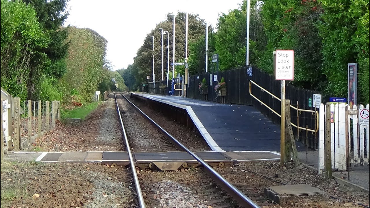 Silkstone Common Railway Station, Barnsley, Yorkshire UK - YouTube
