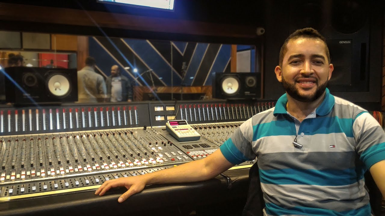 Tour pelo Mosh Studios no Workshop do Paulo Anhaia | Márcio Mourão - YouTube