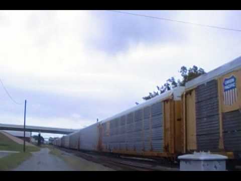 UP 7793 K5HL Horn with two CN's in Manifest - YouTube