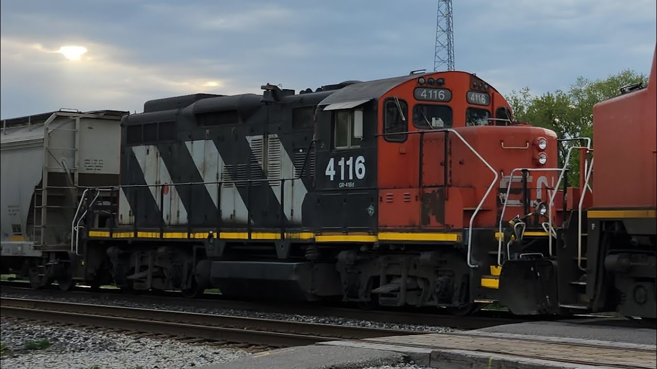 CN 434 - 2671/2244/4116 In Lynden Ontario - YouTube