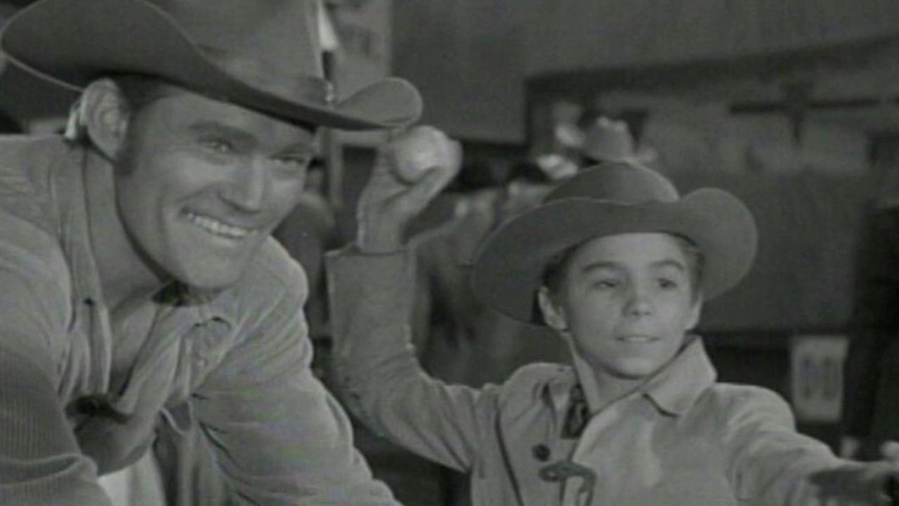 Johnny Crawford and Chuck Connors (Pa) 'Family Memories' - YouTube