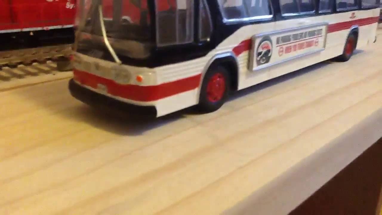 TTC corgi 2299 new look bus overview - YouTube
