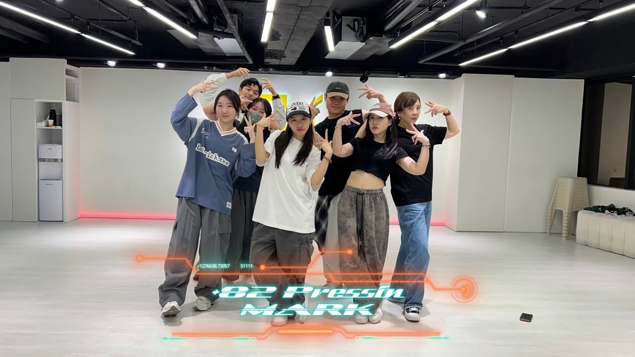 MARK - +82 Pressin' / YOYO老師 (週三:K-POP男團MV副歌班) / MV舞蹈版 - YouTube