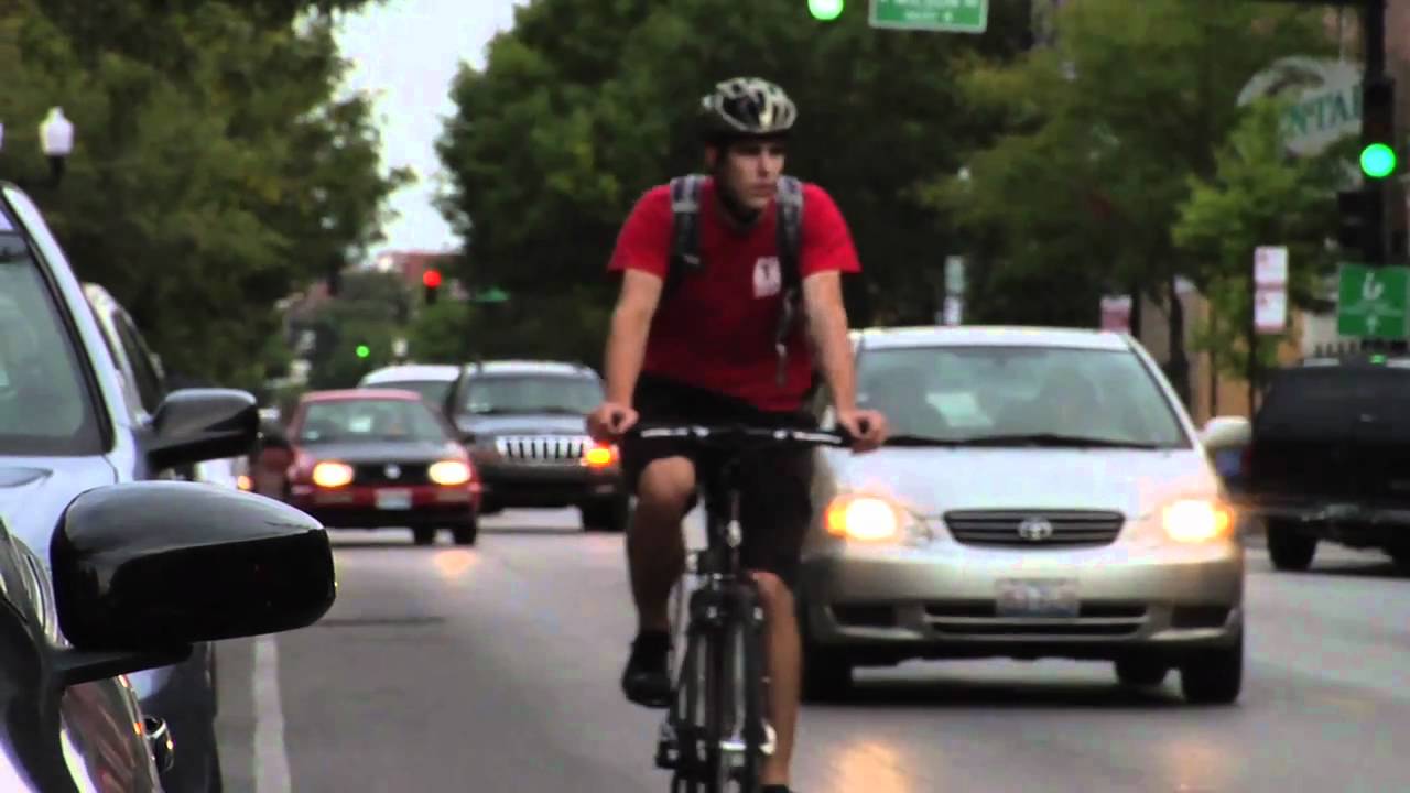 Chicago Bike Program-Avoiding the Door Zone - YouTube