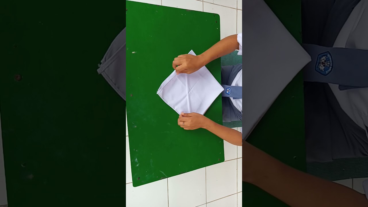 5 contoh napkin Folding - YouTube