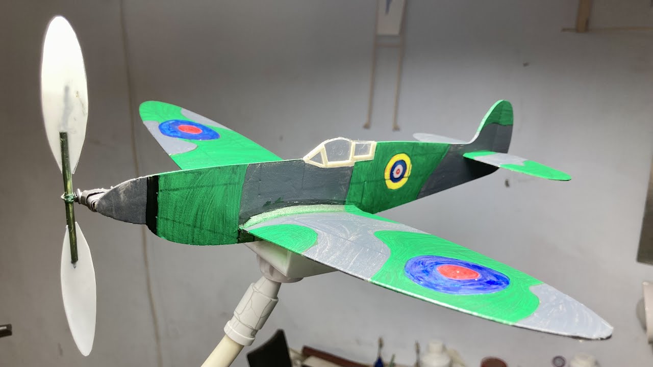 Spitfire No-Cal Model Airplane Rubber Power - YouTube