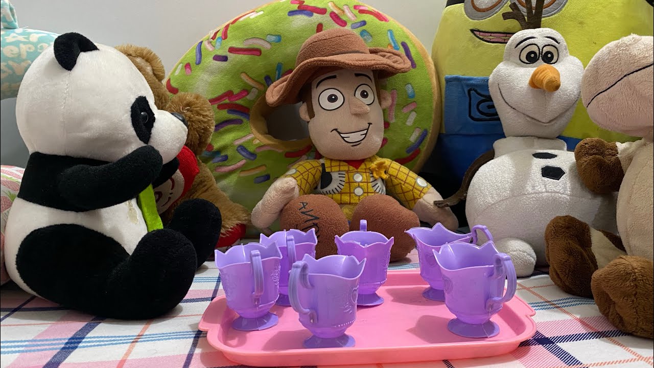 Pink kitchen / Tea party with favourite toys/ Stranger is danger ⚠️ Aa ...