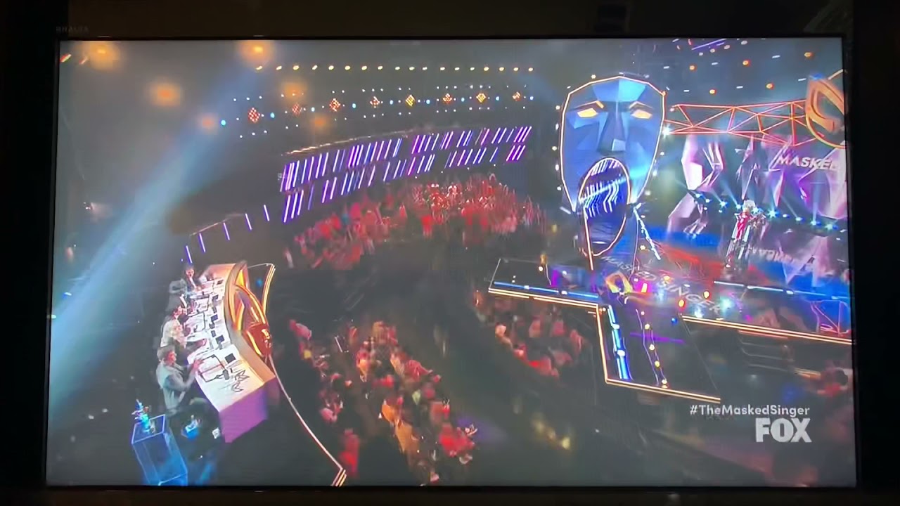 The masked singer alien revealed👽 - YouTube