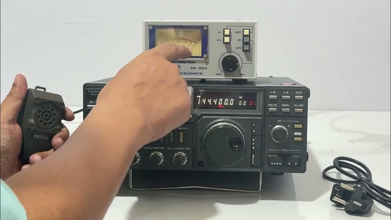 Icom IC-271 + PS-740 + AG-20 + MC VHF 20W - YouTube