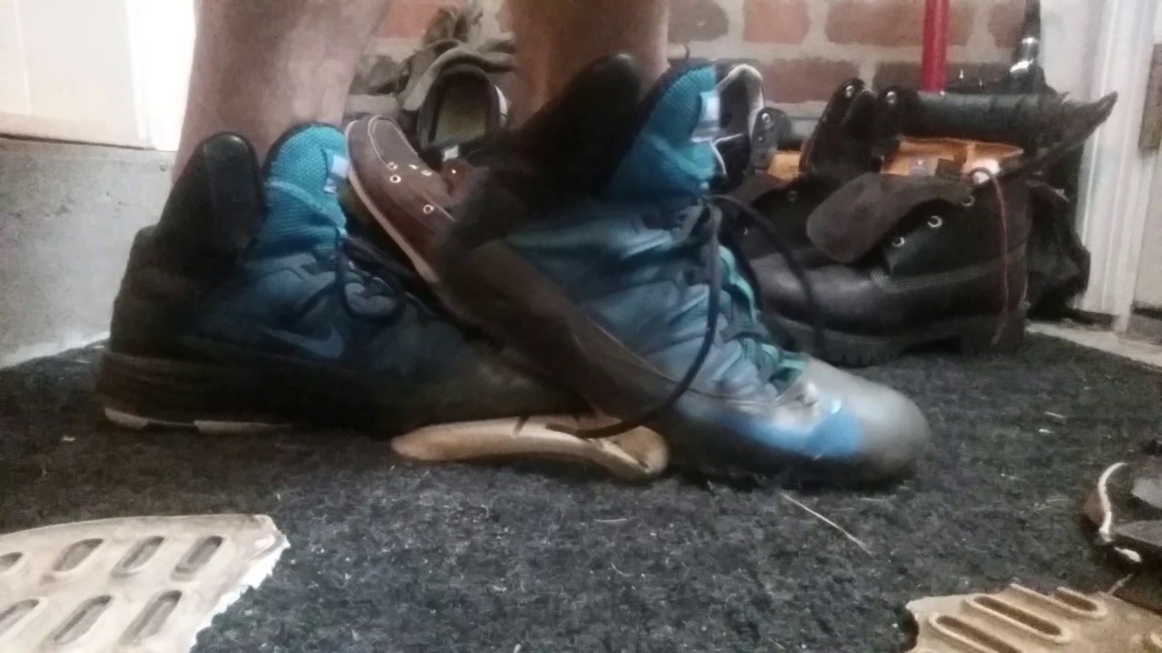 Trashed Nike Air Max Stutter Step Basketball Shoes - 3 - YouTube