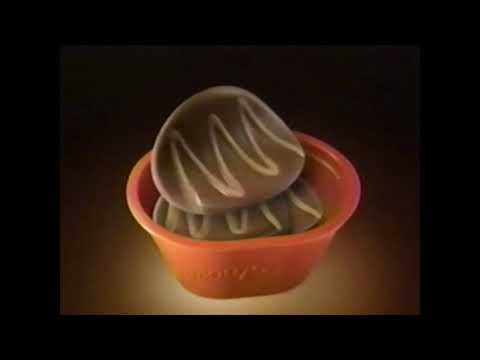 Hershey's Swoops Commercial 2004 - YouTube