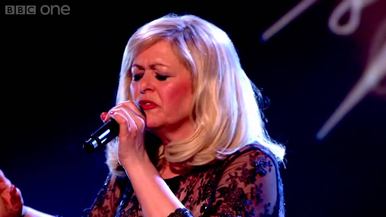 Sally Barker performs 'Dear Darlin' The Voice UK 2014 The Live Finals ...
