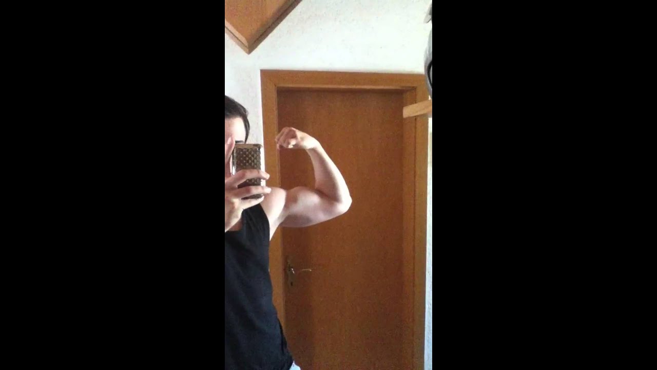 17y/o 16 inch natural bicep flexing by RUHMLOS - YouTube