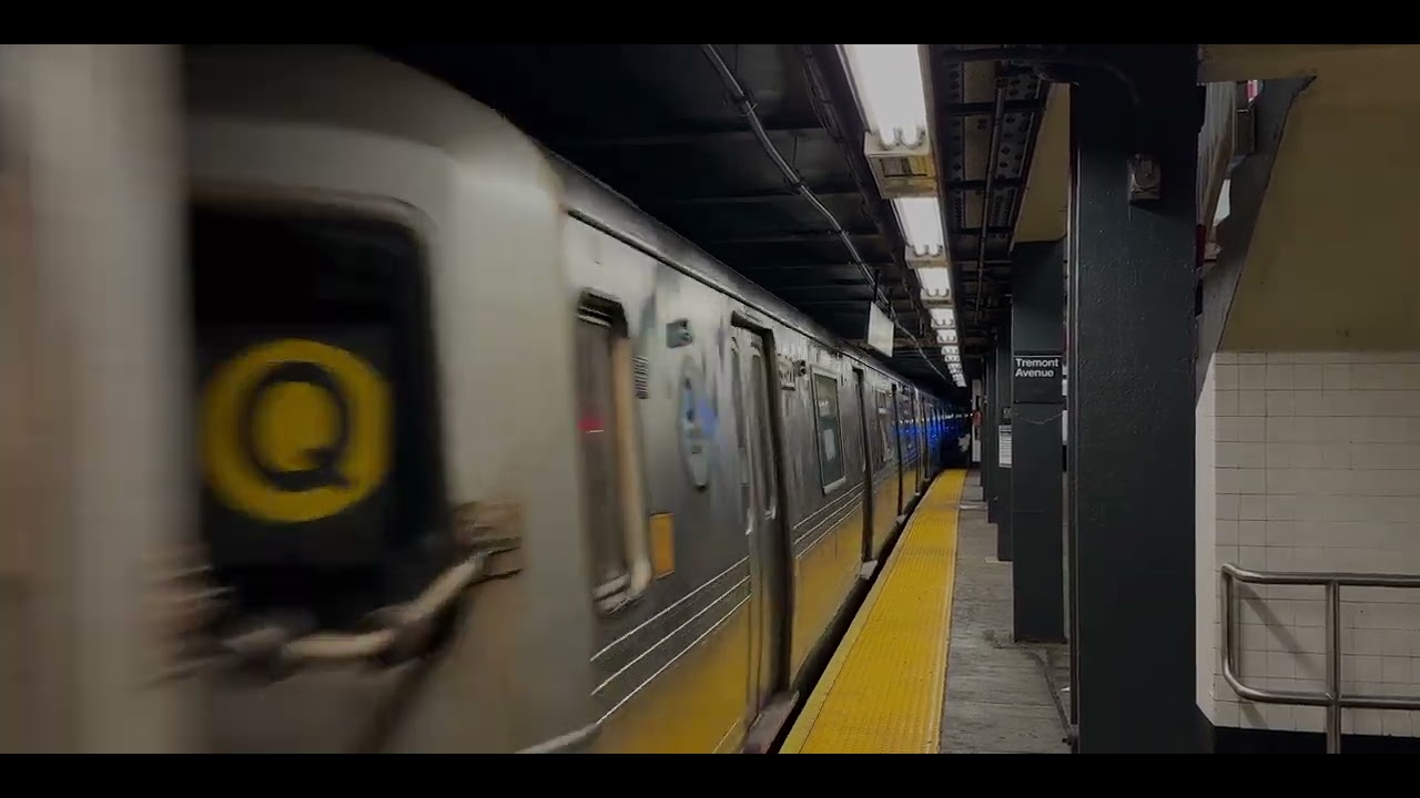 NYC Subway R46 Q Train via Concourse Line arrives @ Tremont Ave - YouTube