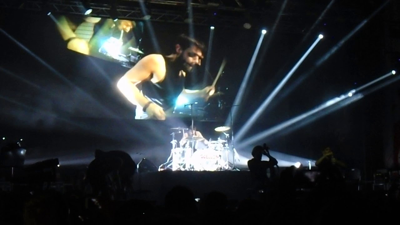 2CELLOS - Drum Solo live (Skopje 19.10.2018) - YouTube