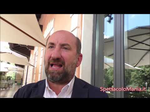 Videointervista ad Antonio Albanese ne I Topi, su SpettacoloMania.it