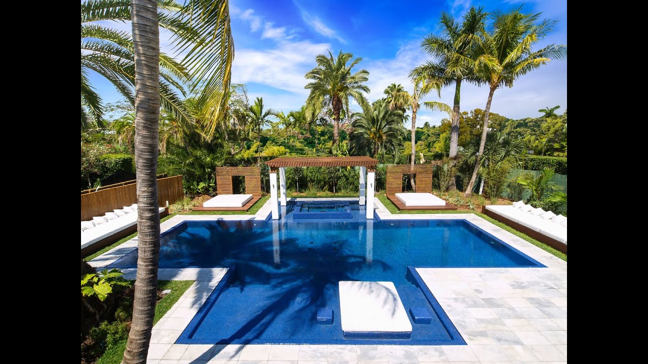 Superstar DJ and Music Producer's Party Mosaic Pool Project - RIP Erick ...