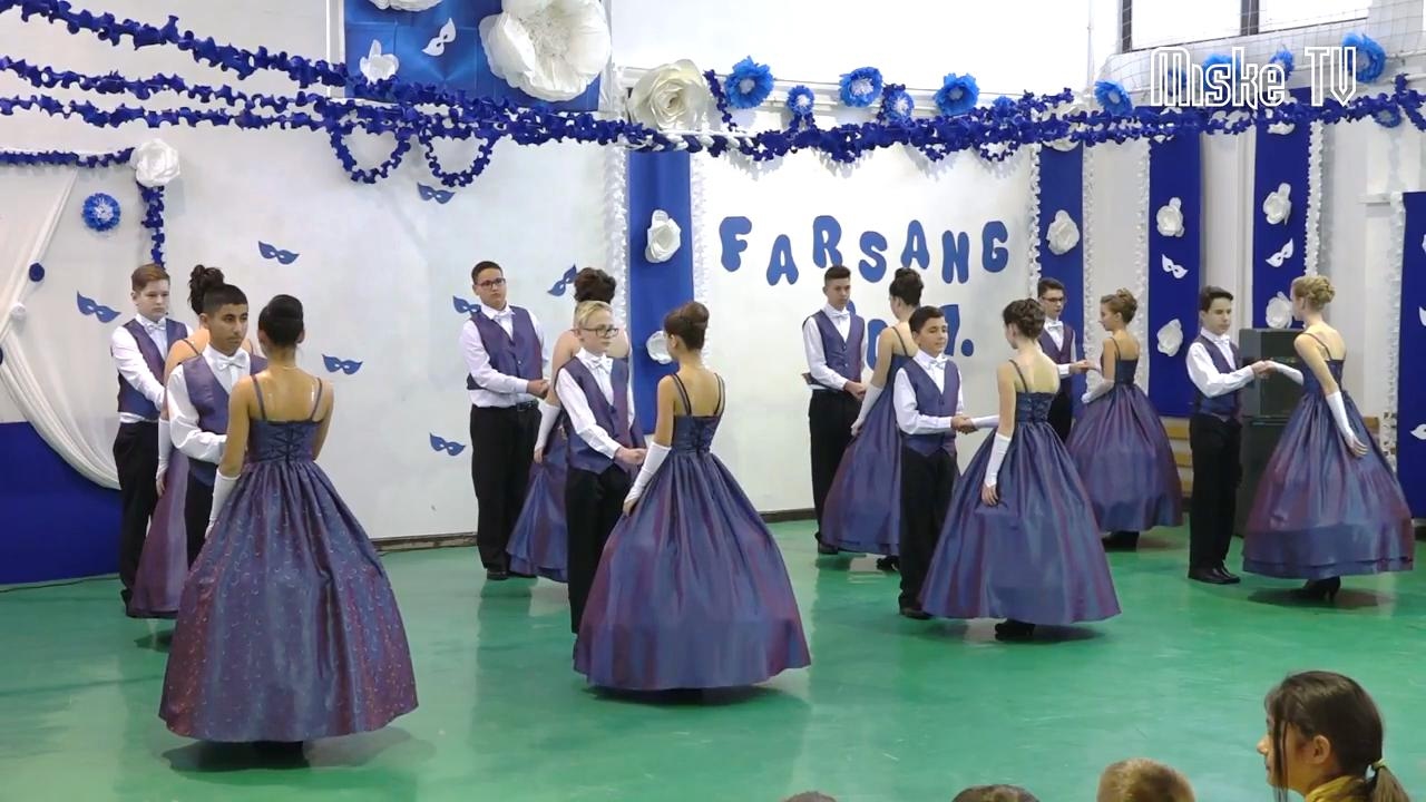 Miske TV - Farsangi bál 2017. - YouTube