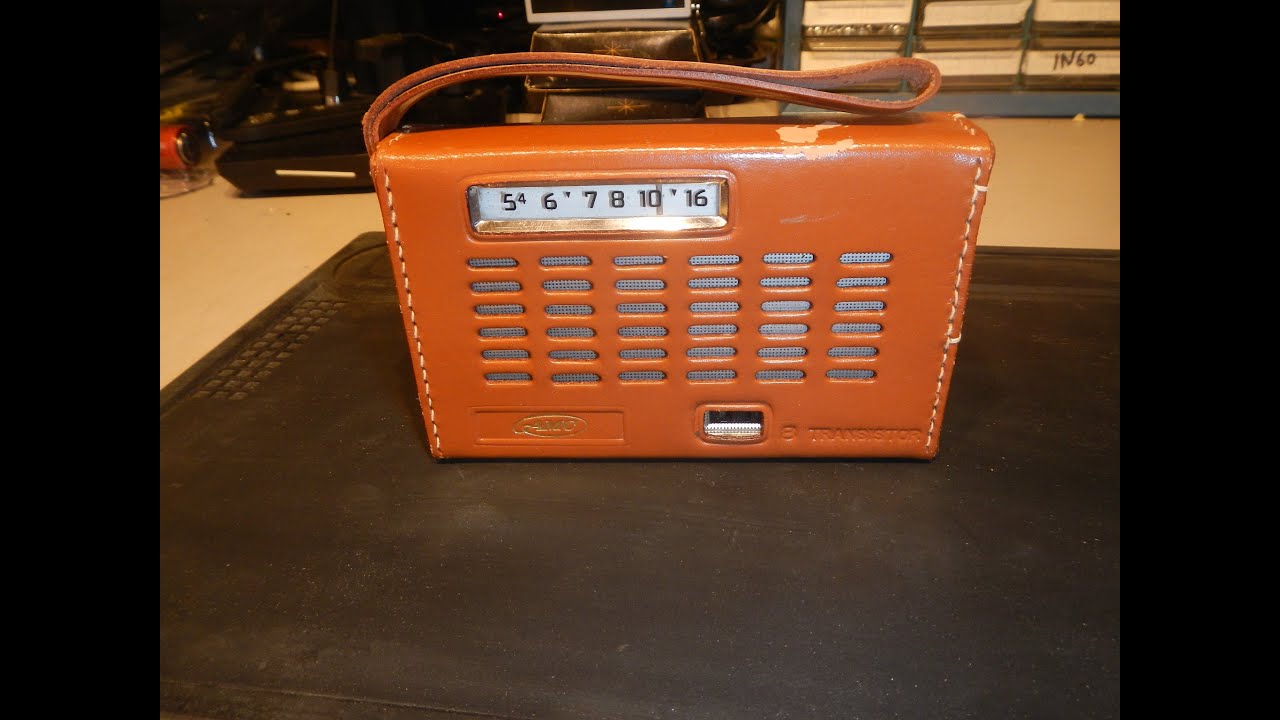 AMC BTR 42 Transistor Radio Repair - YouTube