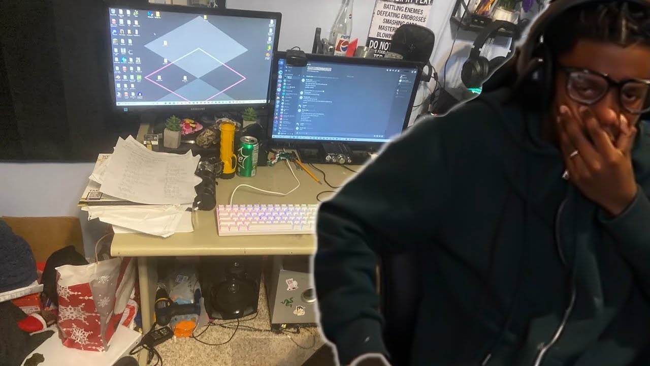 Streaming On The WORST Setup ever.... - YouTube