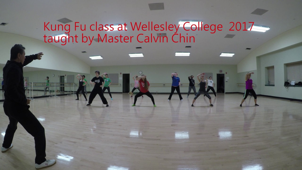 Master Calvin Chin teaches Kung Fu at Wellesley college - YouTube