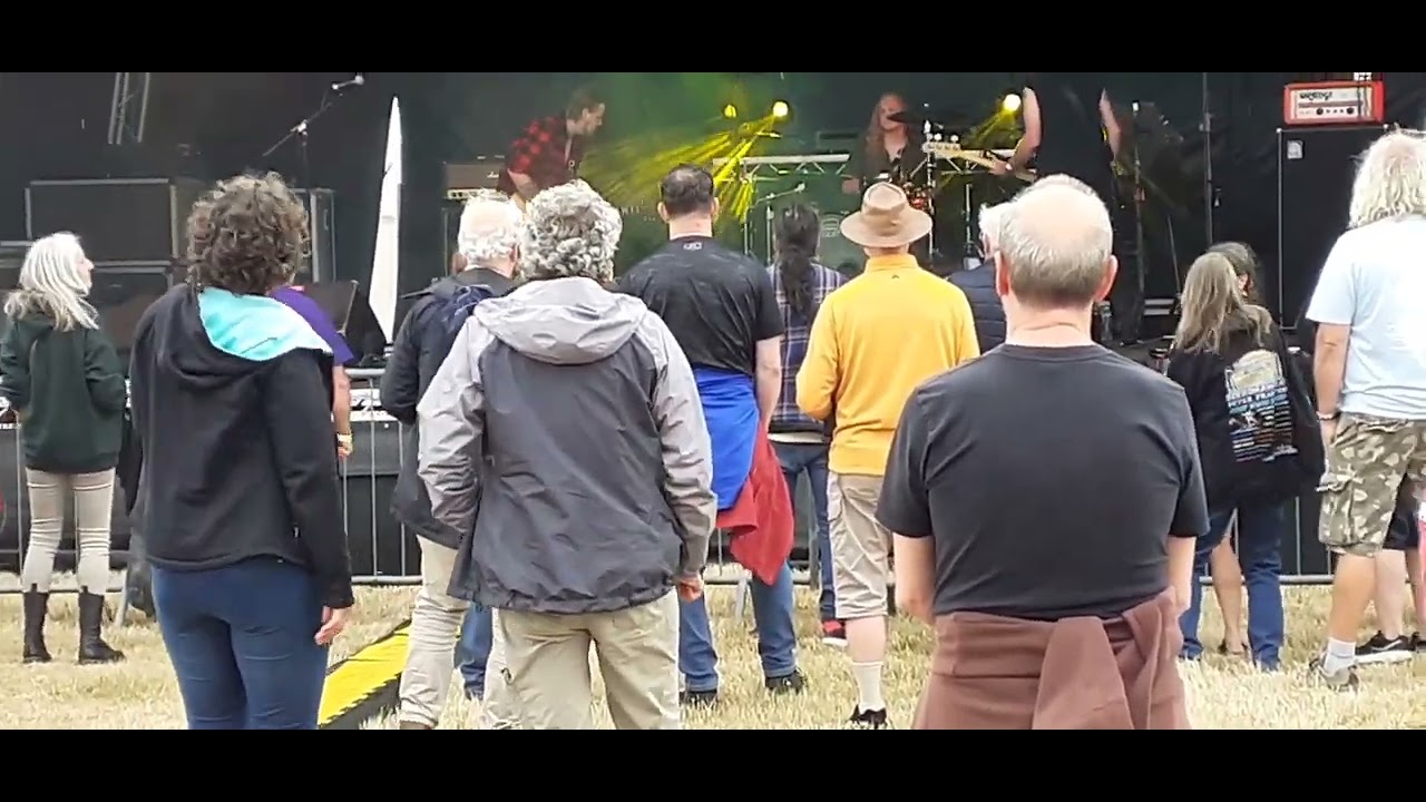 Voodoo Lake - Crossroads - YouTube