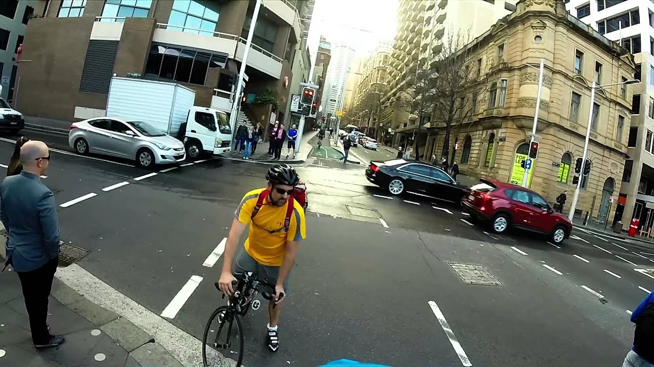 Sydney Cyclists - Red light jumping - YouTube