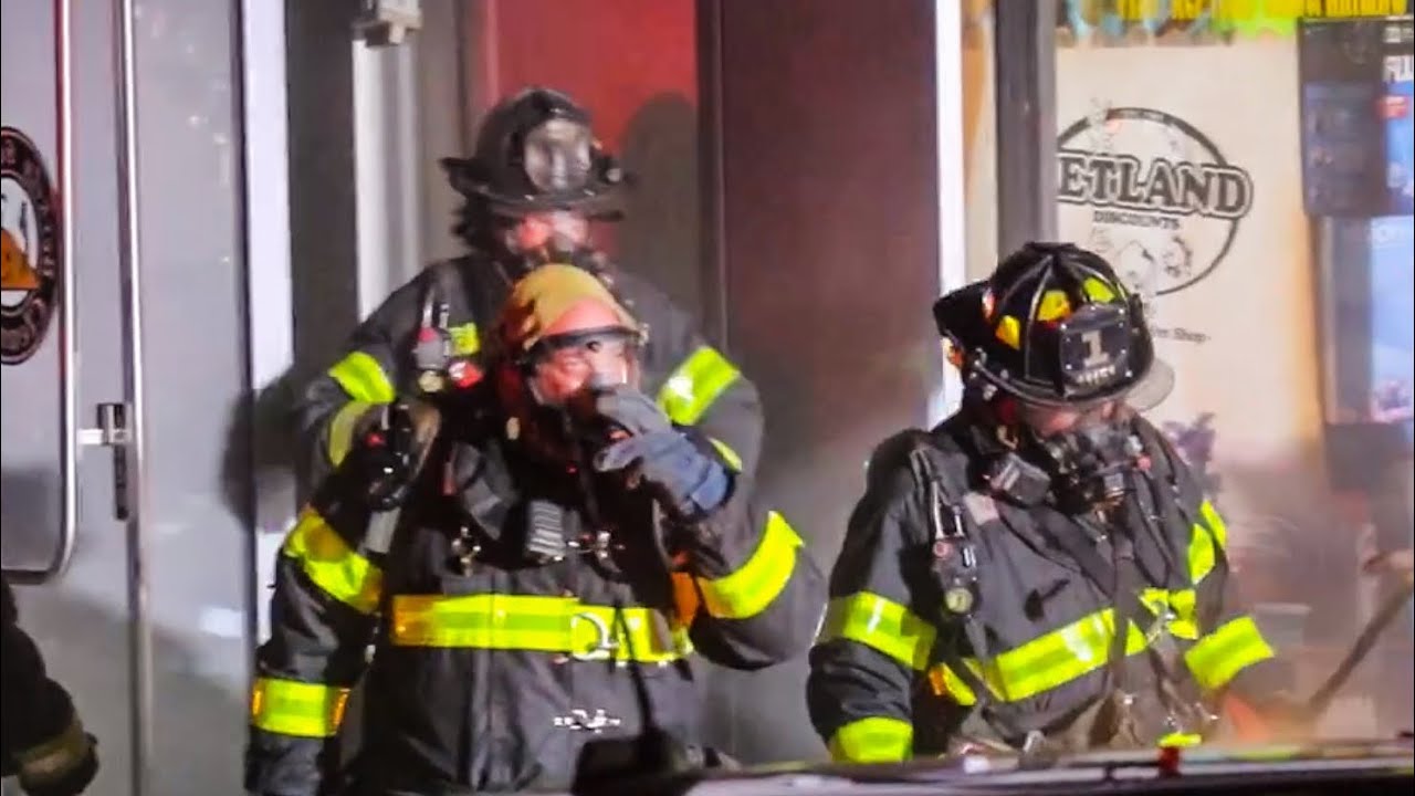 [ Manhattan 3rd Alarm Box 485 ] Major Basement Fire in High-Rise ...