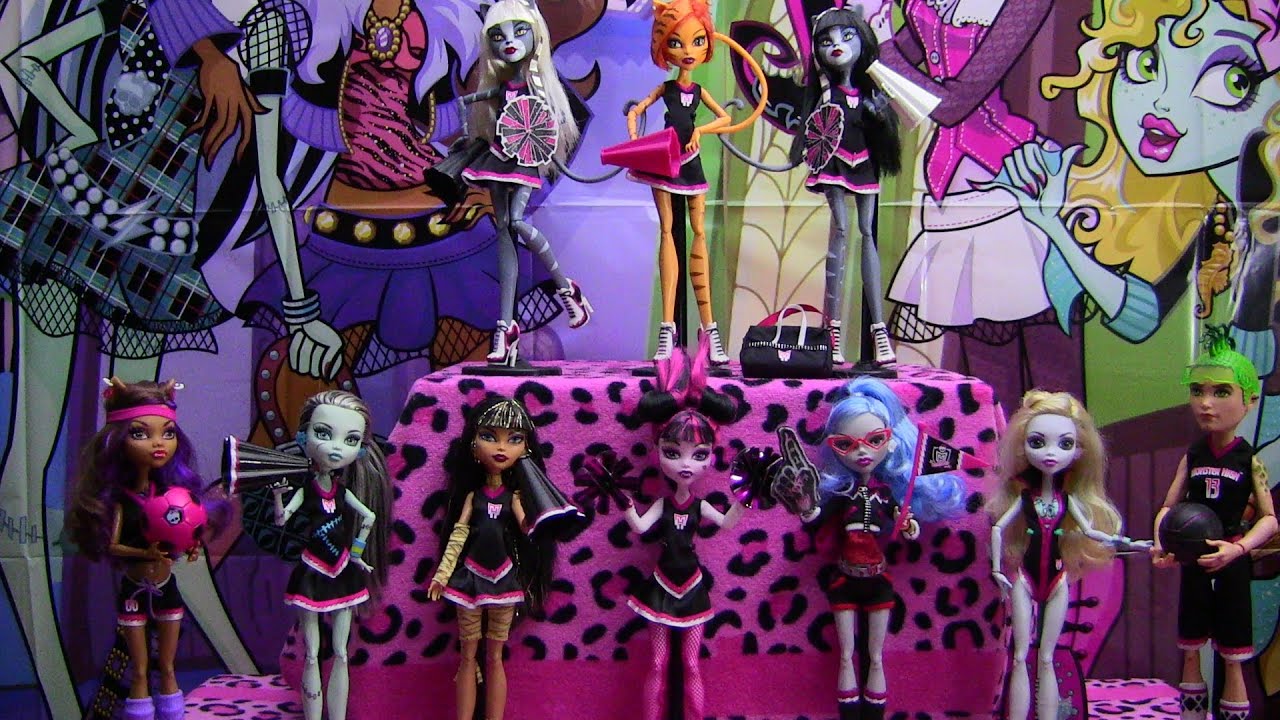 Monster High Fearleading 3 Packs and School Spirit Scream Uniforms ...