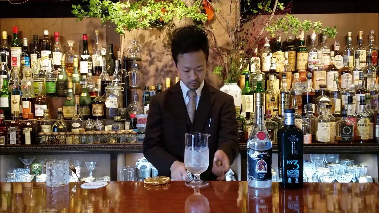 Cocktail making movie【 MARTINI 】 マティーニ！ Japanese style☆ - YouTube