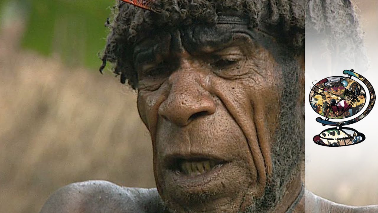 The Dani Tribe's Culture Remains Unchanged (2001) - YouTube