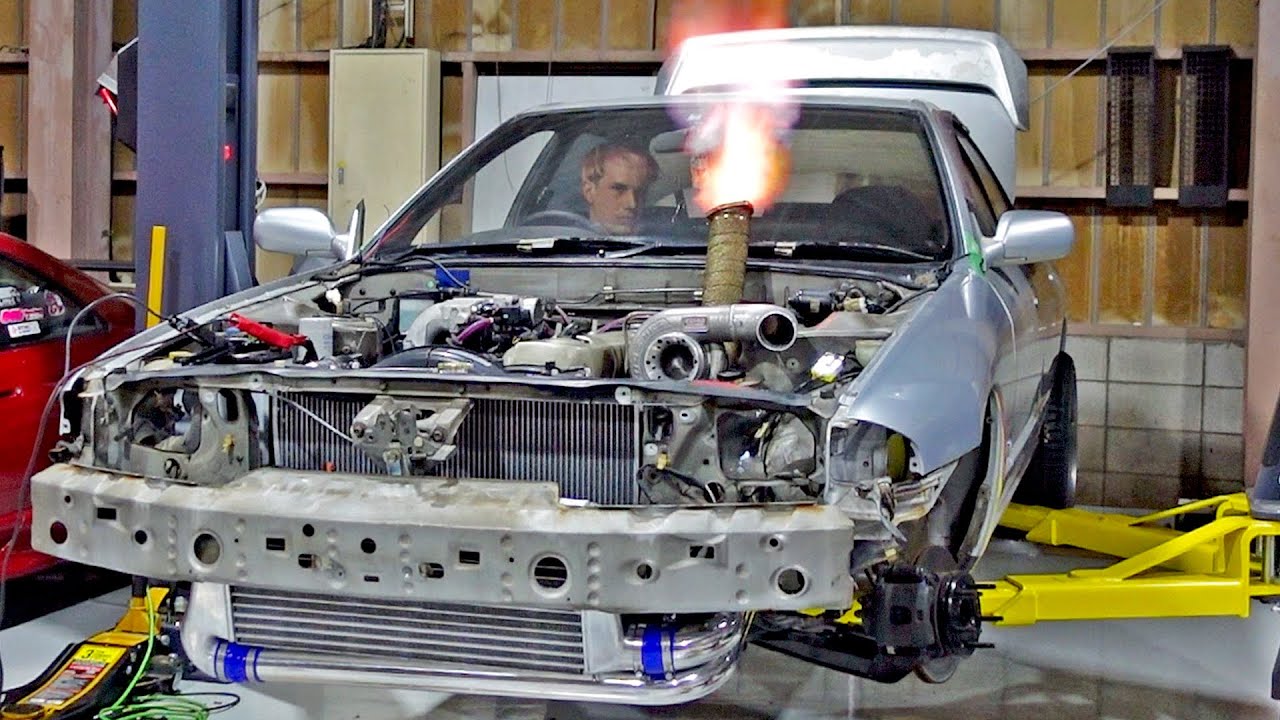 THE BIGGEST FLAMES YET! Making the Bogan R32 Skyline Legit - YouTube