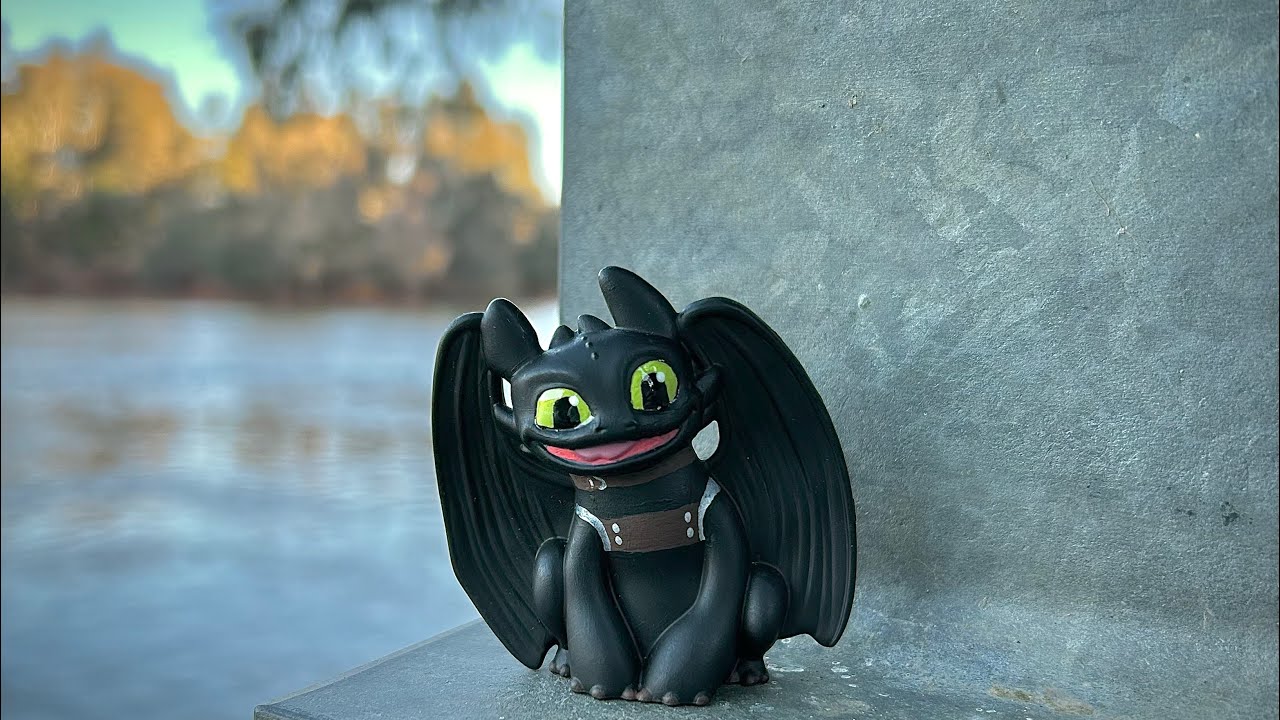 Dreamworks Dragons Toothless McDonald’s Happy Meal toy - YouTube