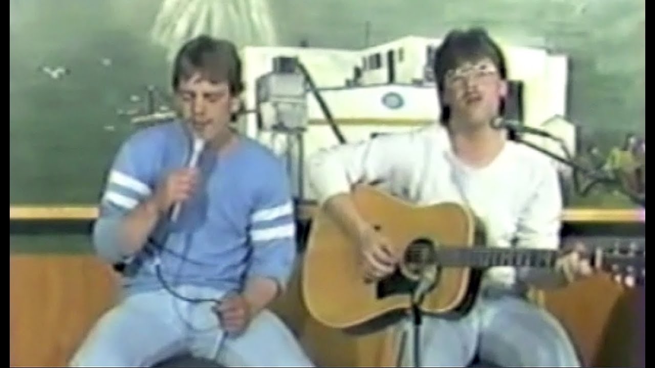 Alan Doyle & Family - Petty Harbour 1980s - YouTube