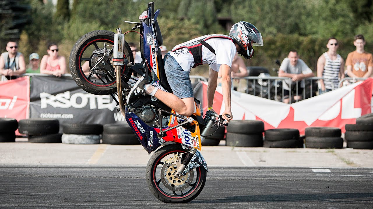 Longest Stoppie Honda CBR125R - YouTube