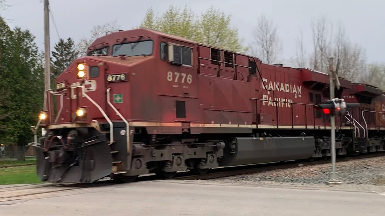 CP 236 With CP 8776 & CP 8135 in welland ontario - YouTube