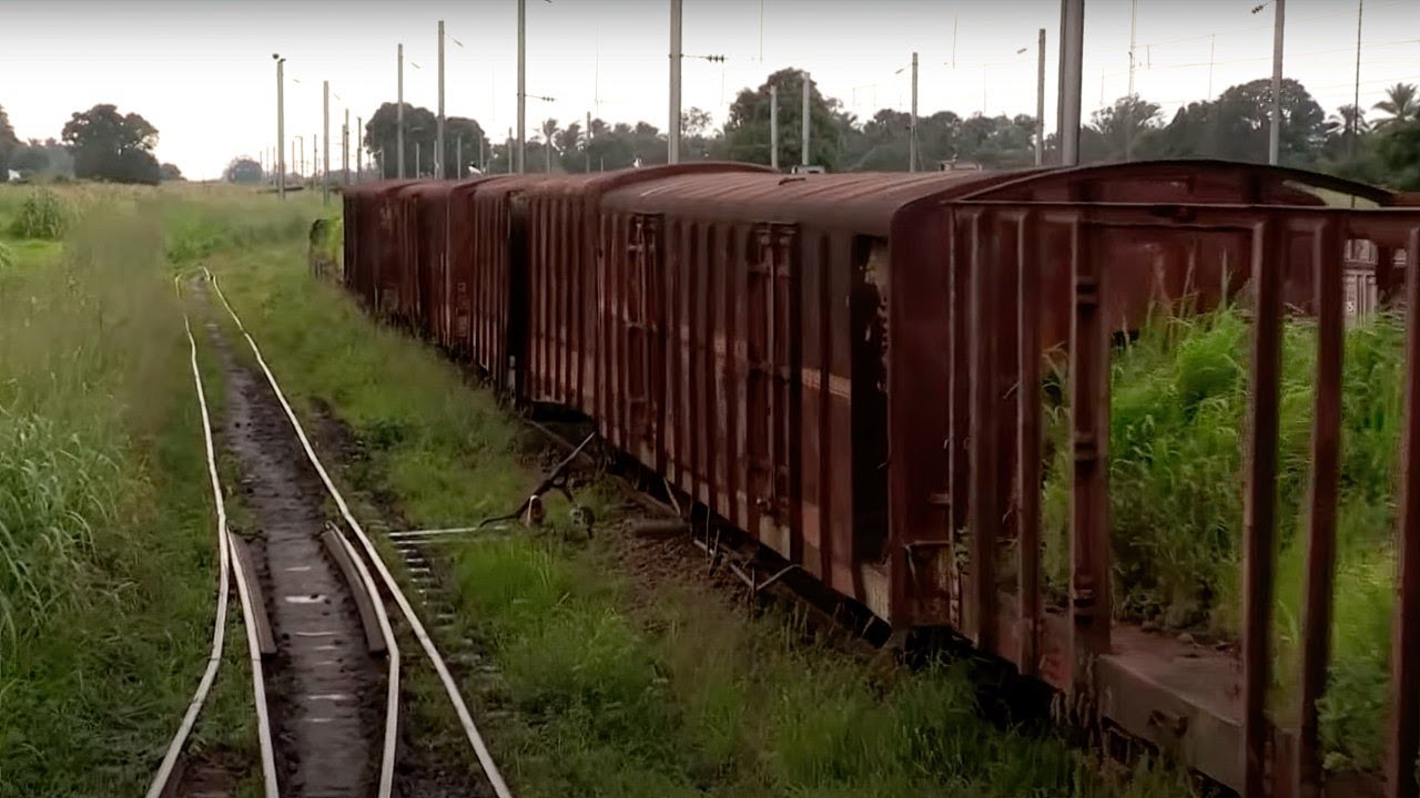 World's Most Dangerous Roads - Congo: Train in Hell - YouTube