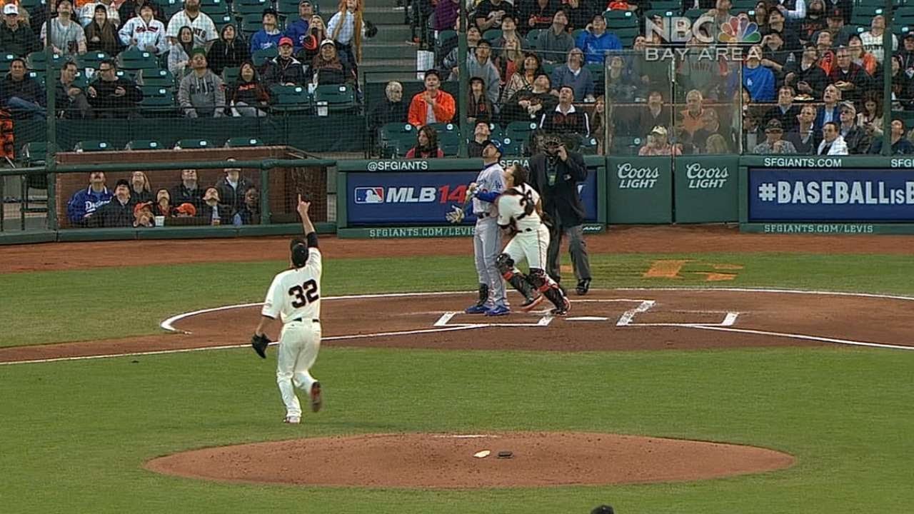 Posey makes the catch despite interference - YouTube
