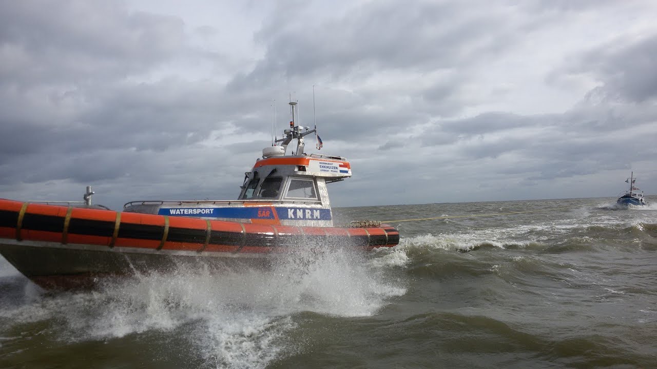 KNRM reddingboot red reddingboot - YouTube